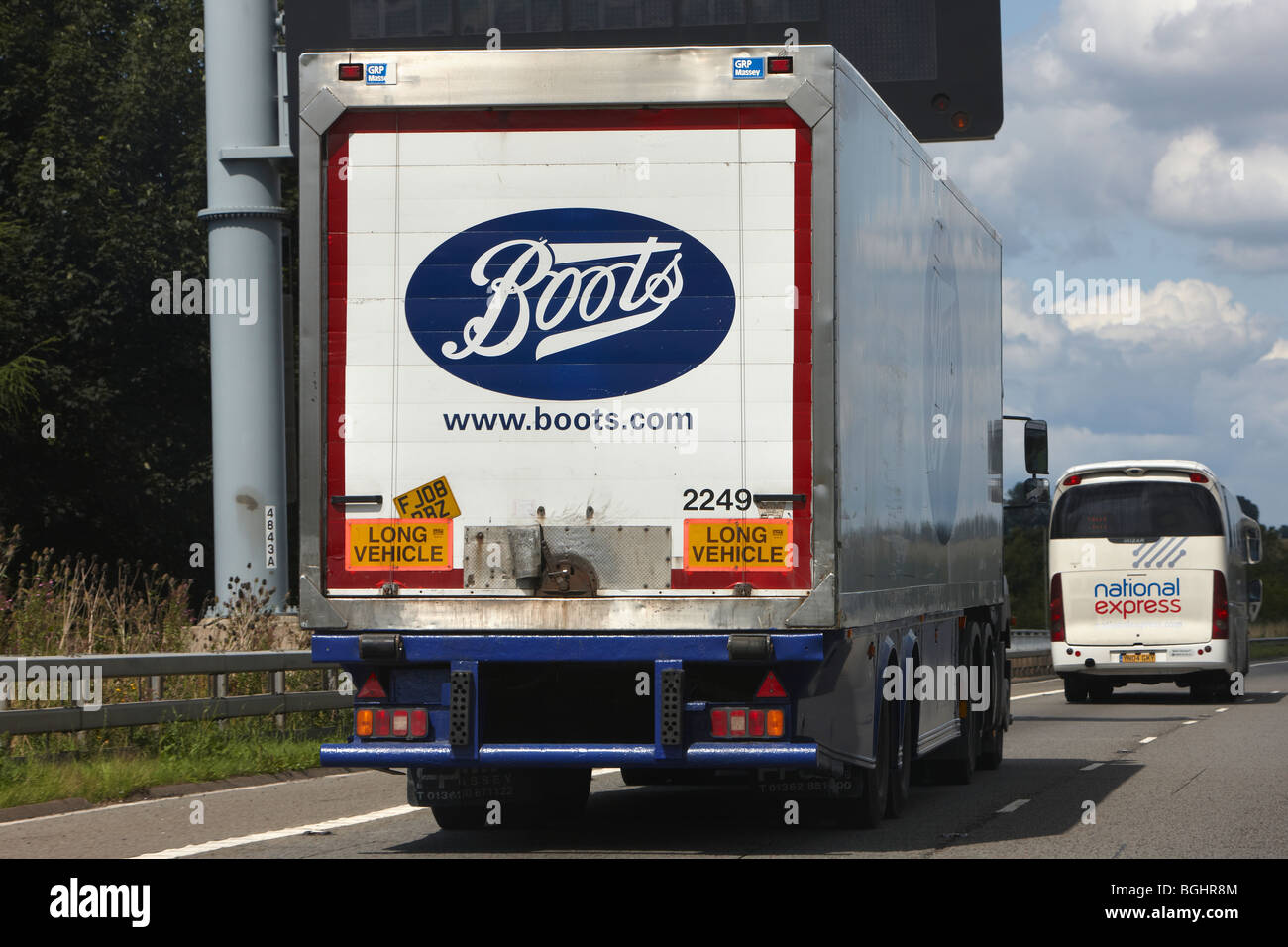 Lorry motorway hi-res stock photography and images - Alamy