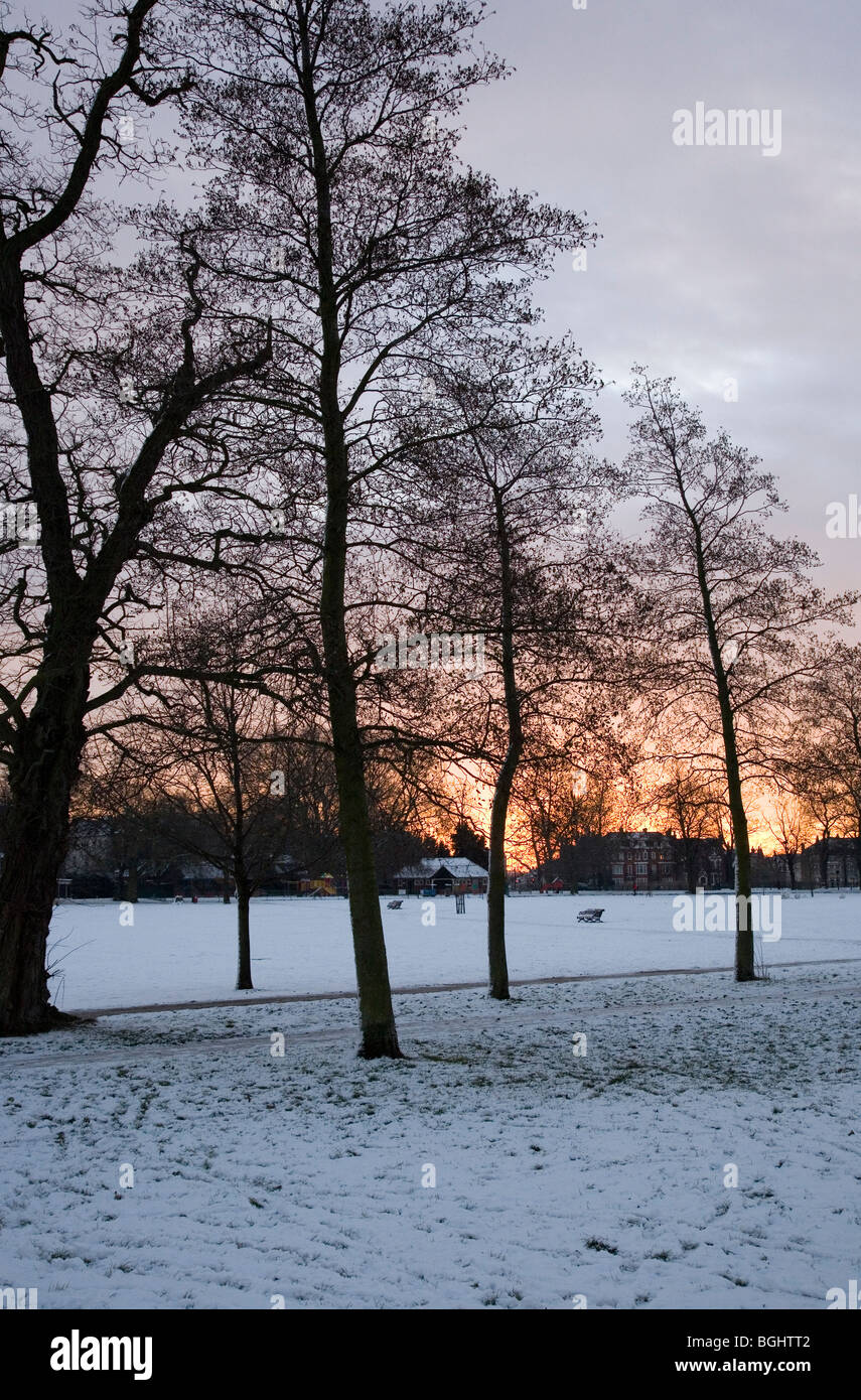 Clapham common snow hi-res stock photography and images - Alamy