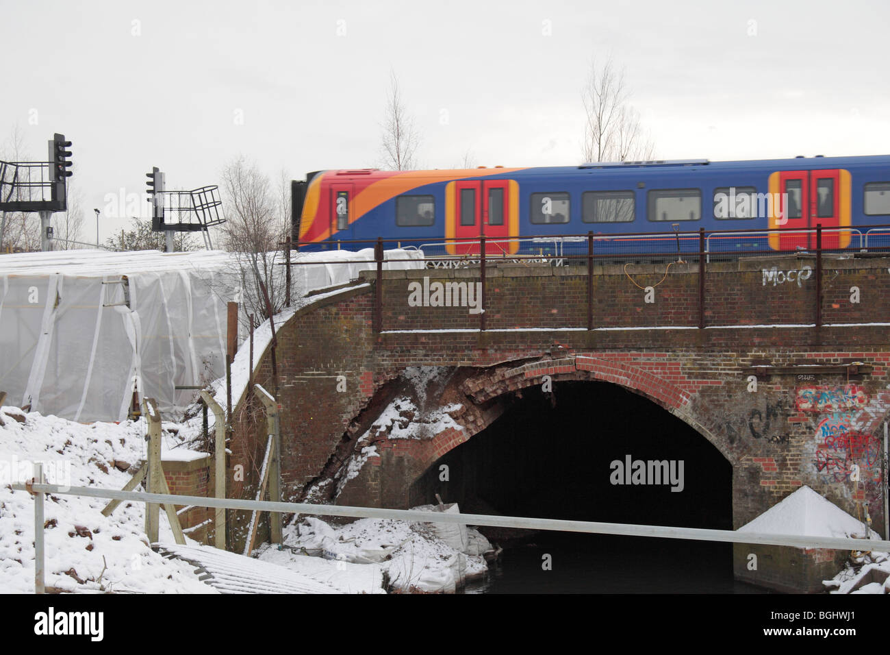 Victorian bridge collapse hi-res stock photography and images - Alamy