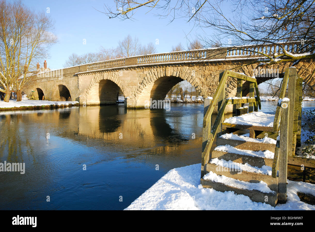 Eynsham thames winter hi-res stock photography and images - Alamy