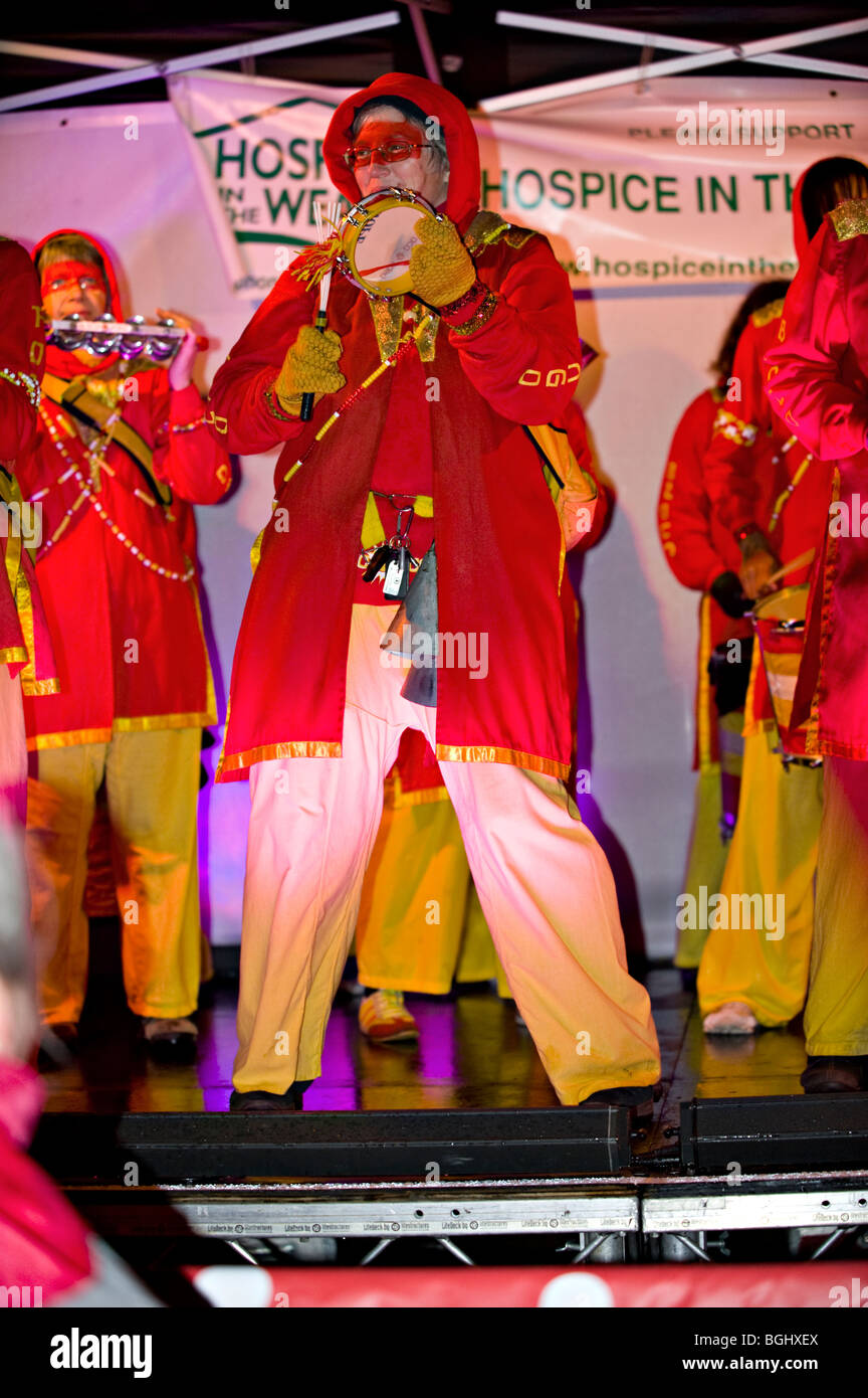 Bloco fogo samba band hi-res stock photography and images - Alamy