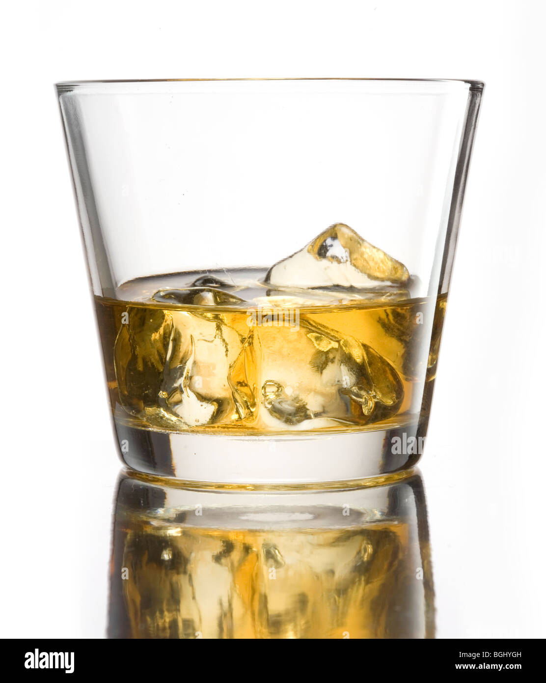 Ice and whisky hi-res stock photography and images - Alamy
