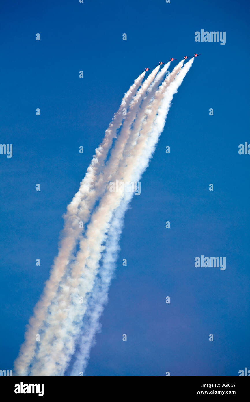 The Red Arrows at RAF Leuchars Airshow 2009, Fife, Scotland Stock Photo ...