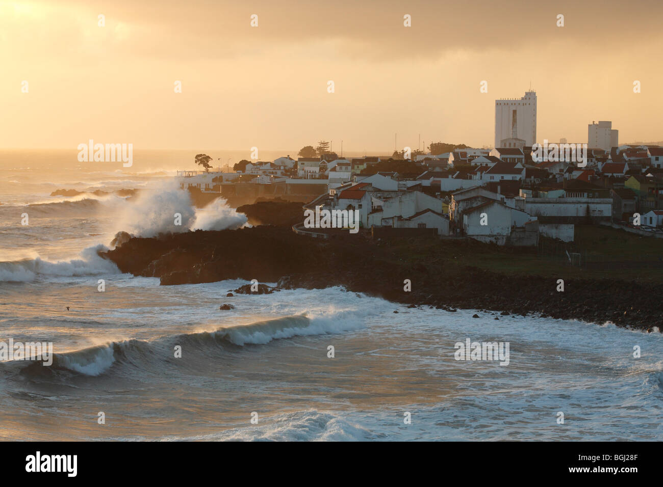 Portugal weather hi-res stock photography and images - Alamy