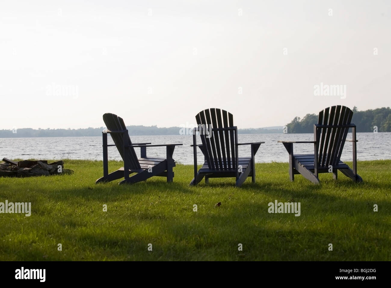 Muskoka chairs hi-res stock photography and images - Alamy