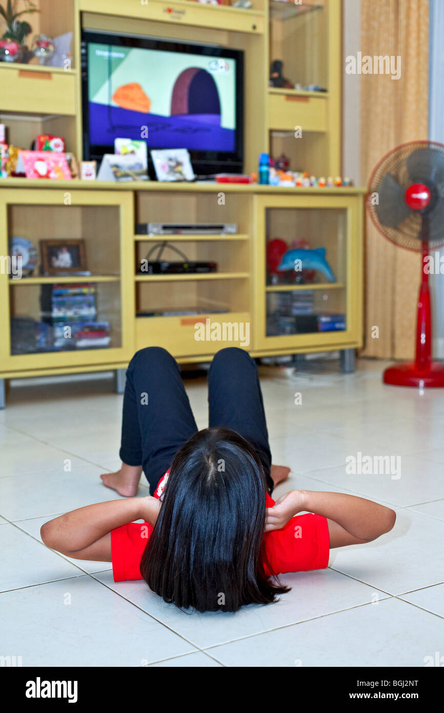 Cartoon Kids Watching Cartoon High Resolution Stock Photography and ...