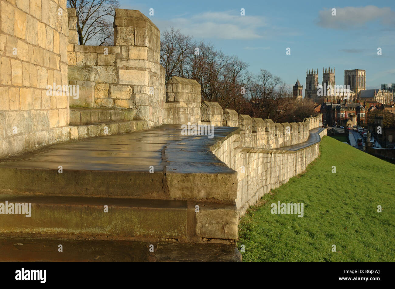 City of york walls hi-res stock photography and images - Alamy