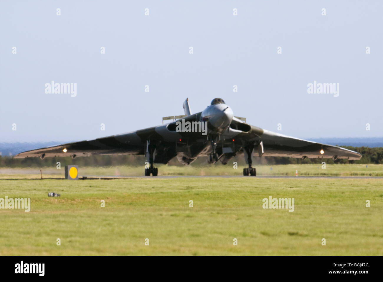 Vulcan bomber XH558 at RAF Leuchars Airshow 2009, Fife, Scotland Stock ...