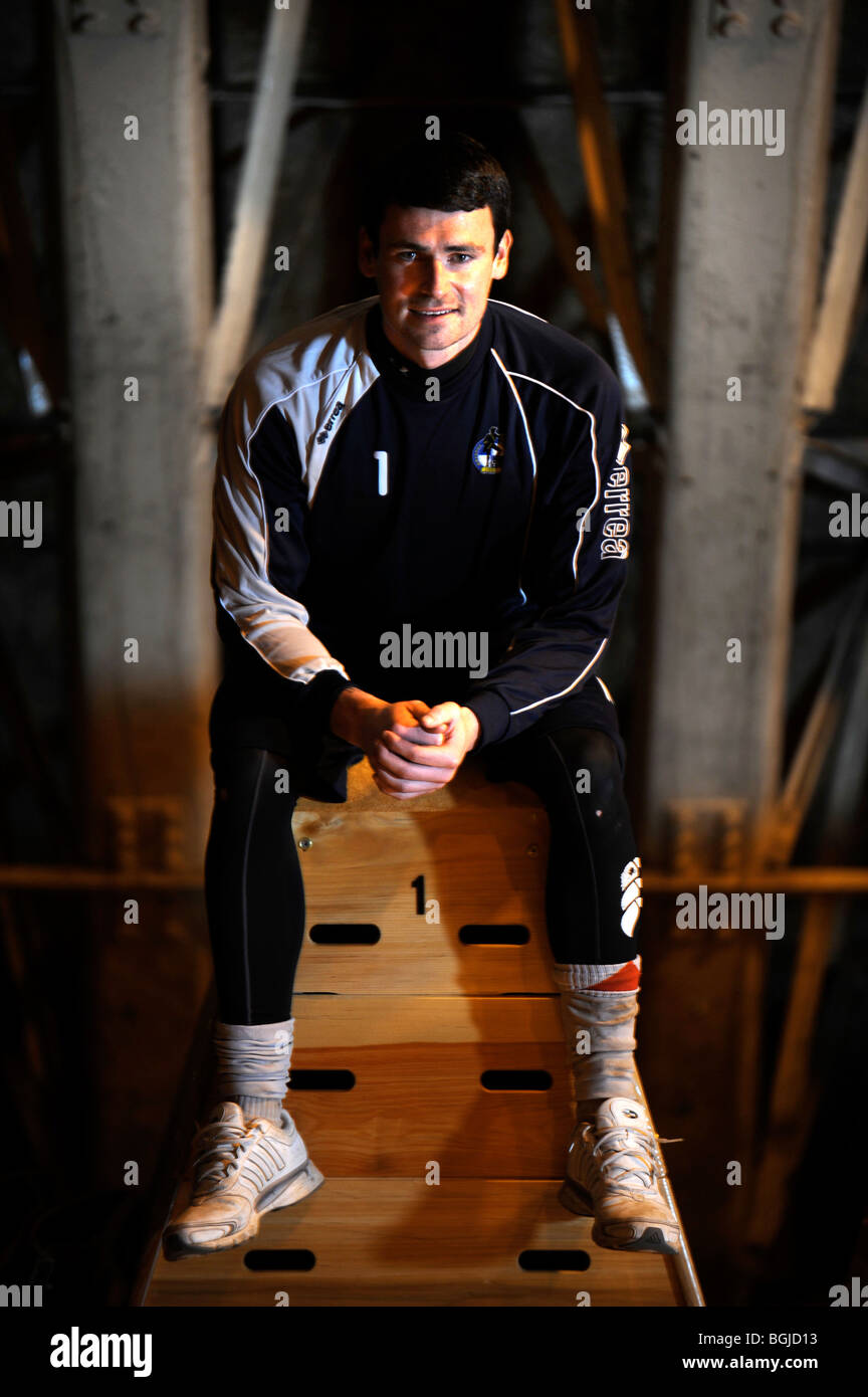 Vaulting horse hi-res stock photography and images - Alamy