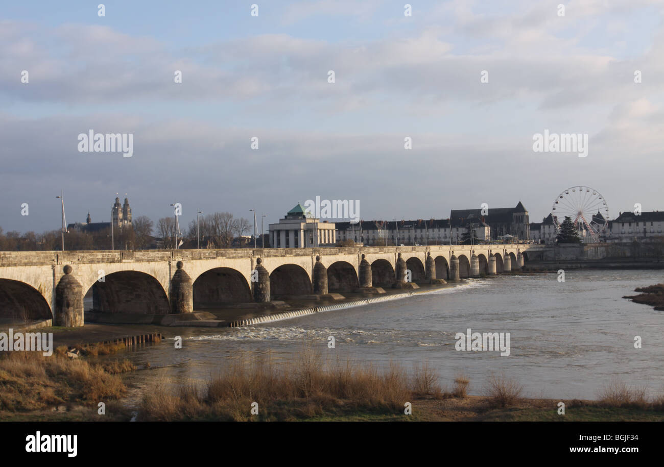 Pont Wilson pont de pierre (stone bridge) across the River Loire with ...