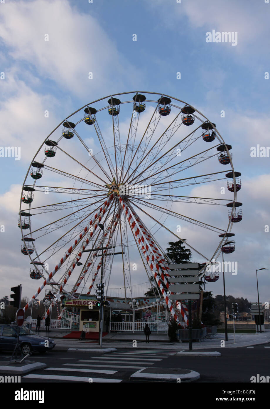 Ferris wheel tours france hi-res stock photography and images - Alamy