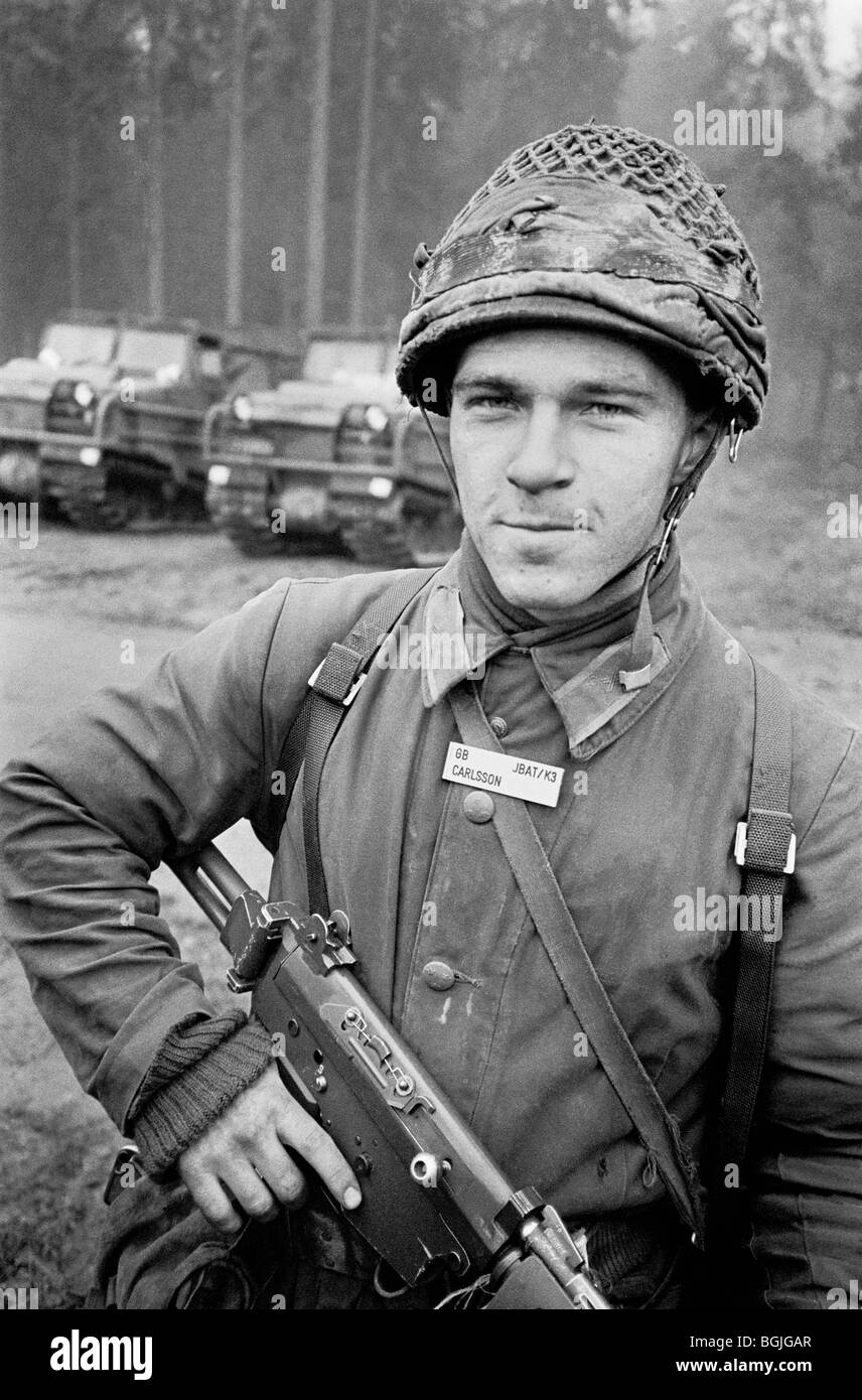 Swedish army service troops hi-res stock photography and images - Alamy