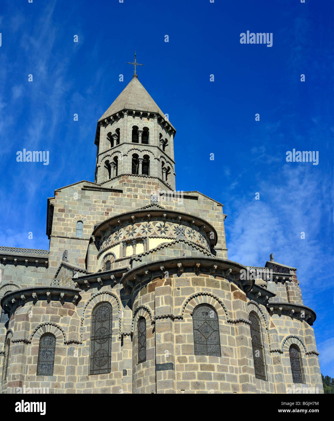 Romanesque france hi-res stock photography and images - Alamy