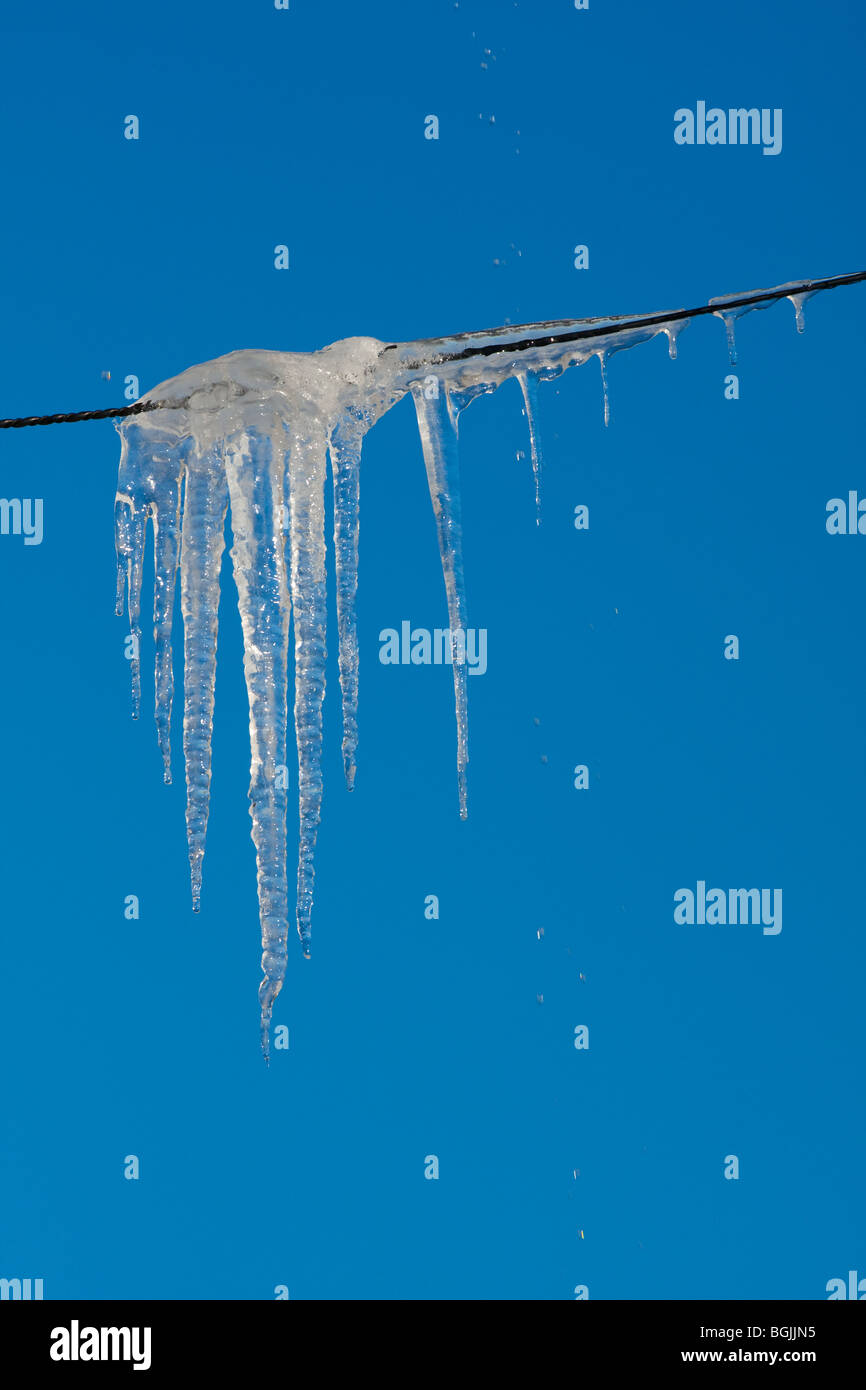 Wire water drops hi-res stock photography and images - Alamy