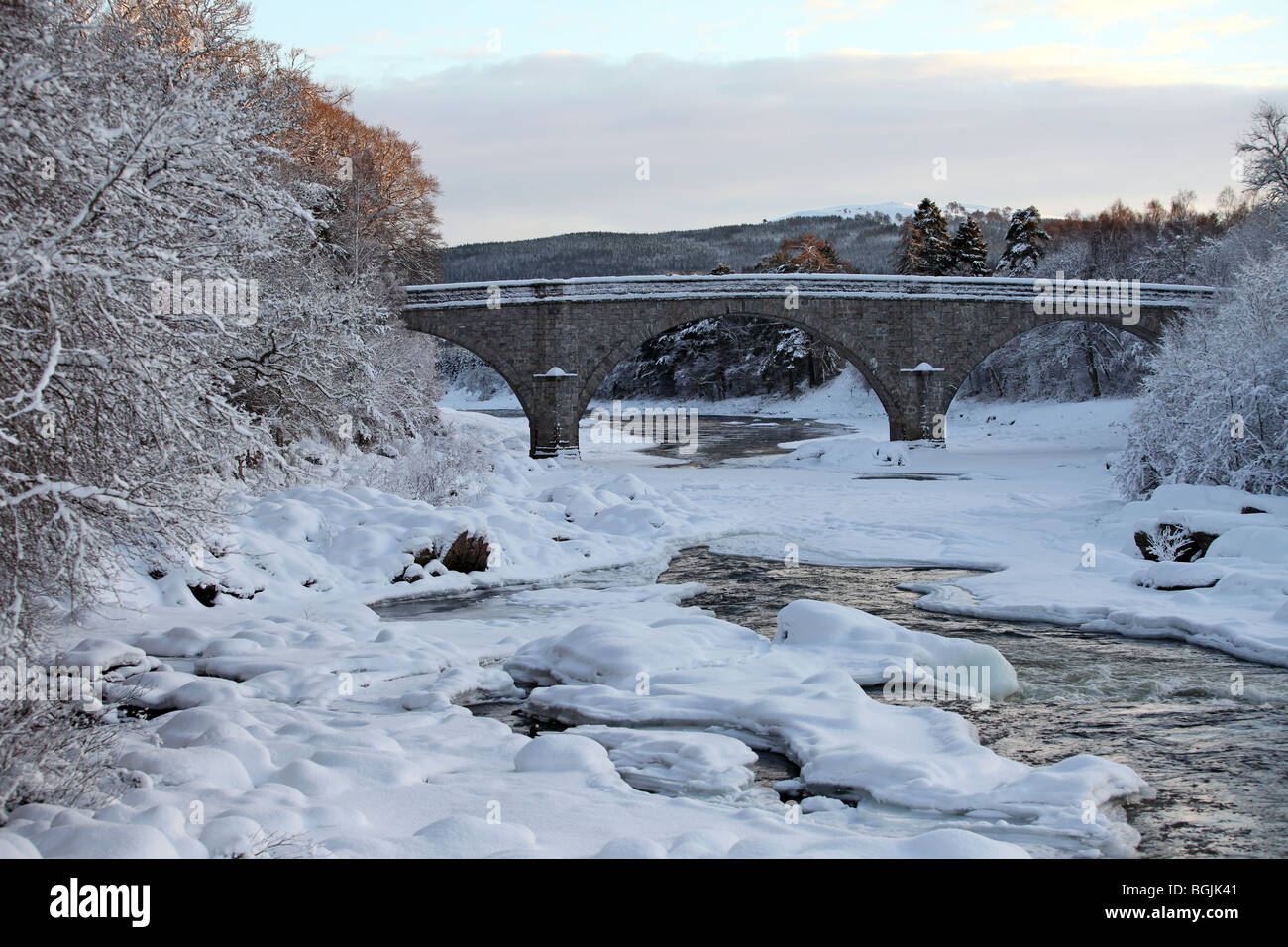 Potarch Bridge over the River Dee near Banchory, Aberdeenshire ...