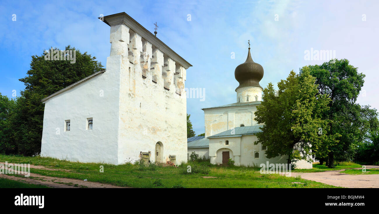 Church of assumption ferryside hi-res stock photography and images - Alamy