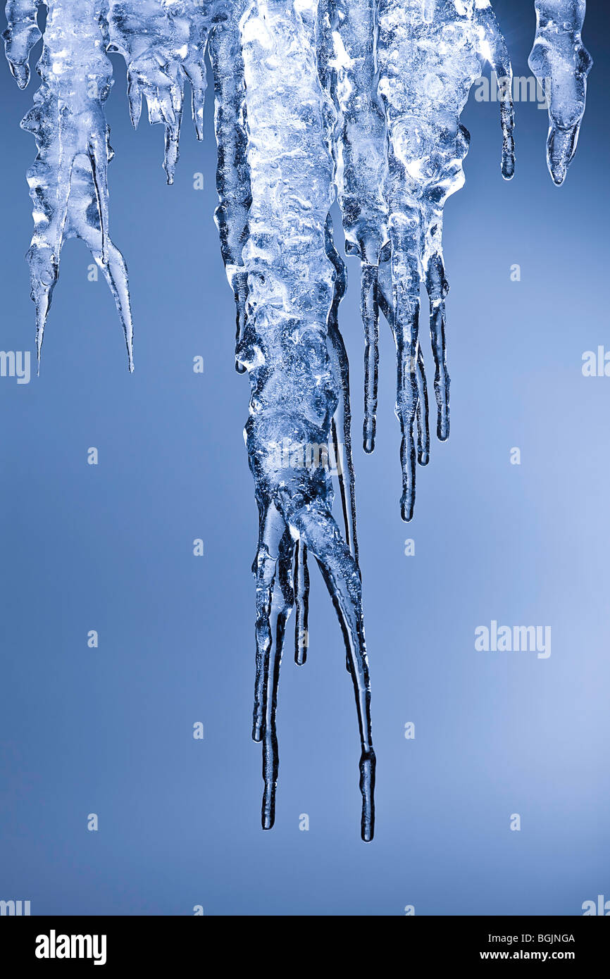 Hanging ice hi-res stock photography and images - Alamy