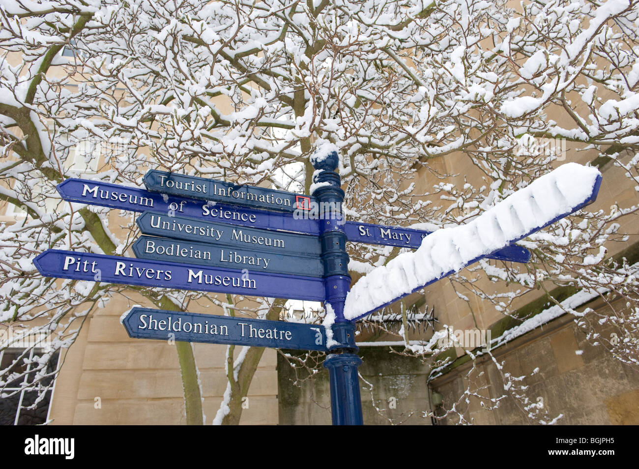 A signpost showing some of the many Oxford attractions Stock Photo - Alamy