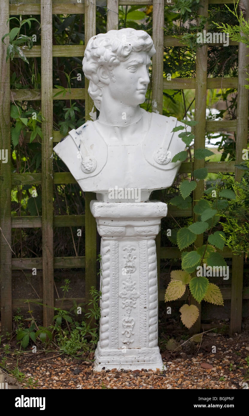 Roman Style Bust on Pillar Stock Photo - Alamy