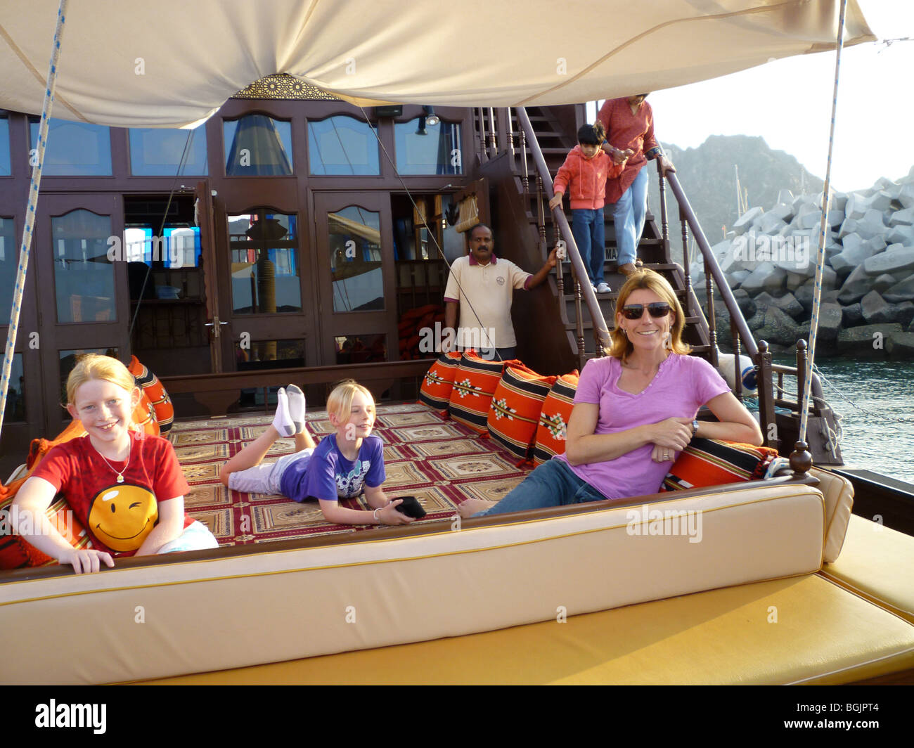 Oman muscat family hi-res stock photography and images - Alamy