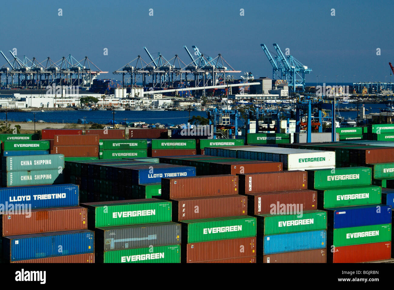 Shipping containers and cranes, Port of Los Angeles, California Stock ...