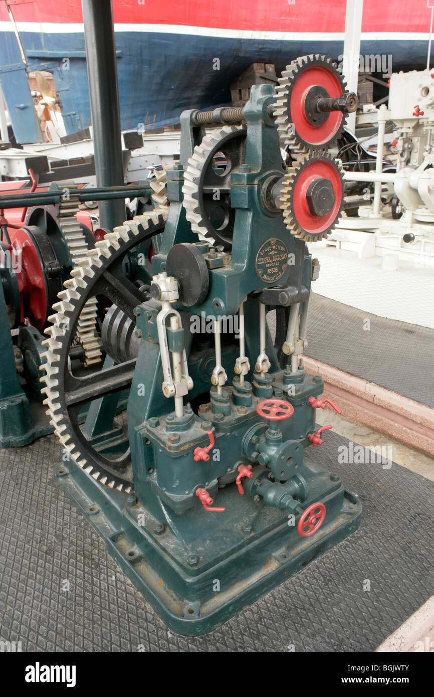 Steam steering engine on display at the Rahmi M. Koç Museum, Istanbul ...