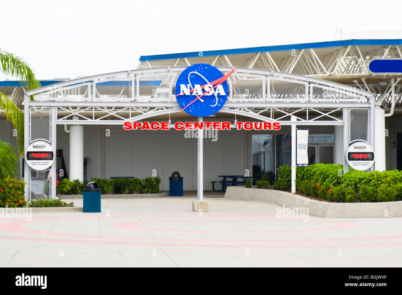 Kennedy Space Centre Center , entrance to NASA complex with Space ...