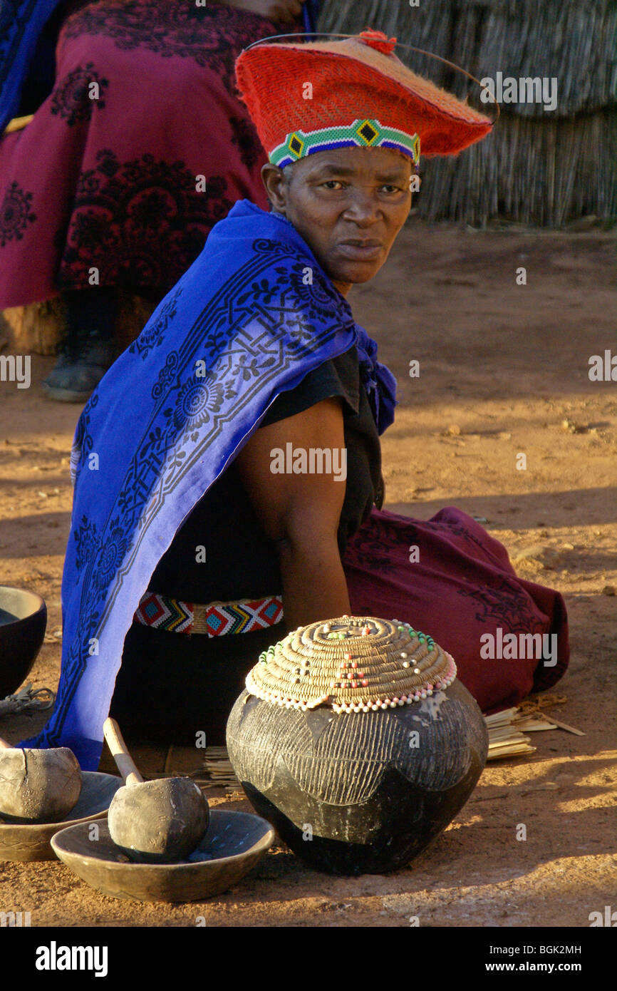 Zulu woman with pot of beer, Shakaland, South Africa Stock Photo - Alamy