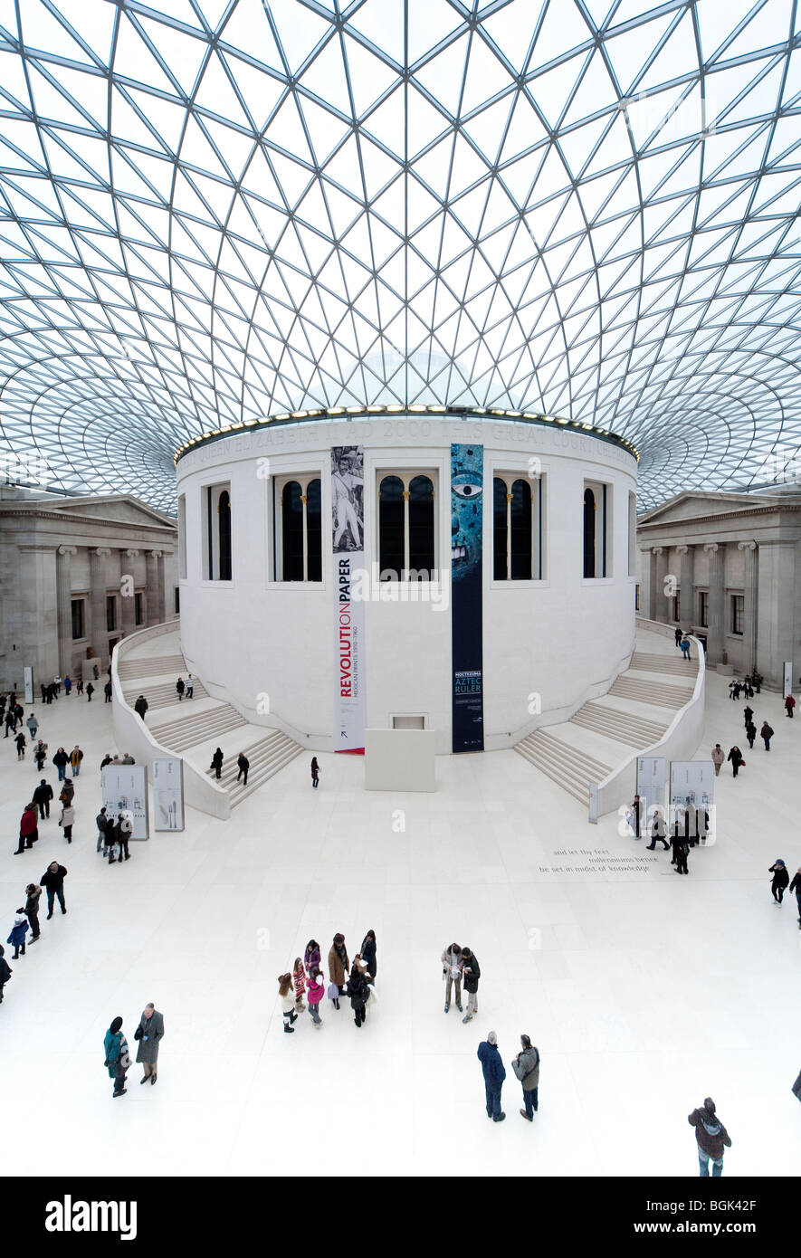 British museum entrance hall hi-res stock photography and images - Alamy