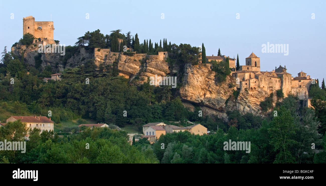 Old town vaison la romaine vaucluse provence alpes côte hi-res stock ...