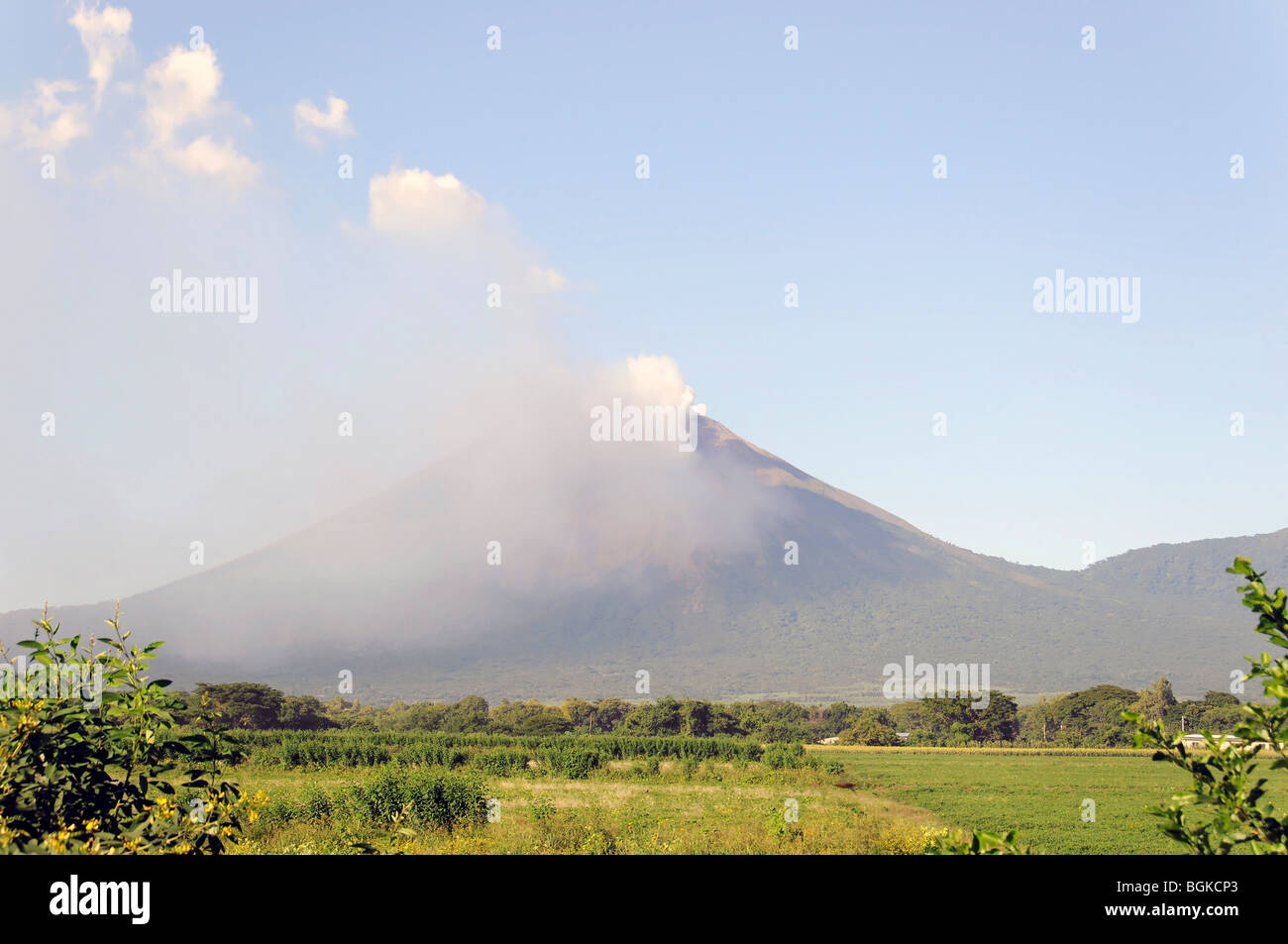 Volcano Momotombo, Leon, Nicaragua, Central America Stock Photo - Alamy