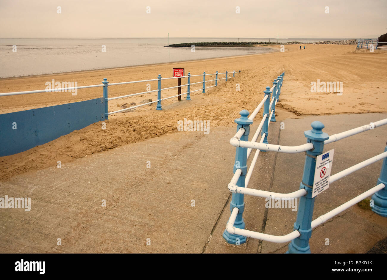 Covering with sand hi-res stock photography and images - Alamy
