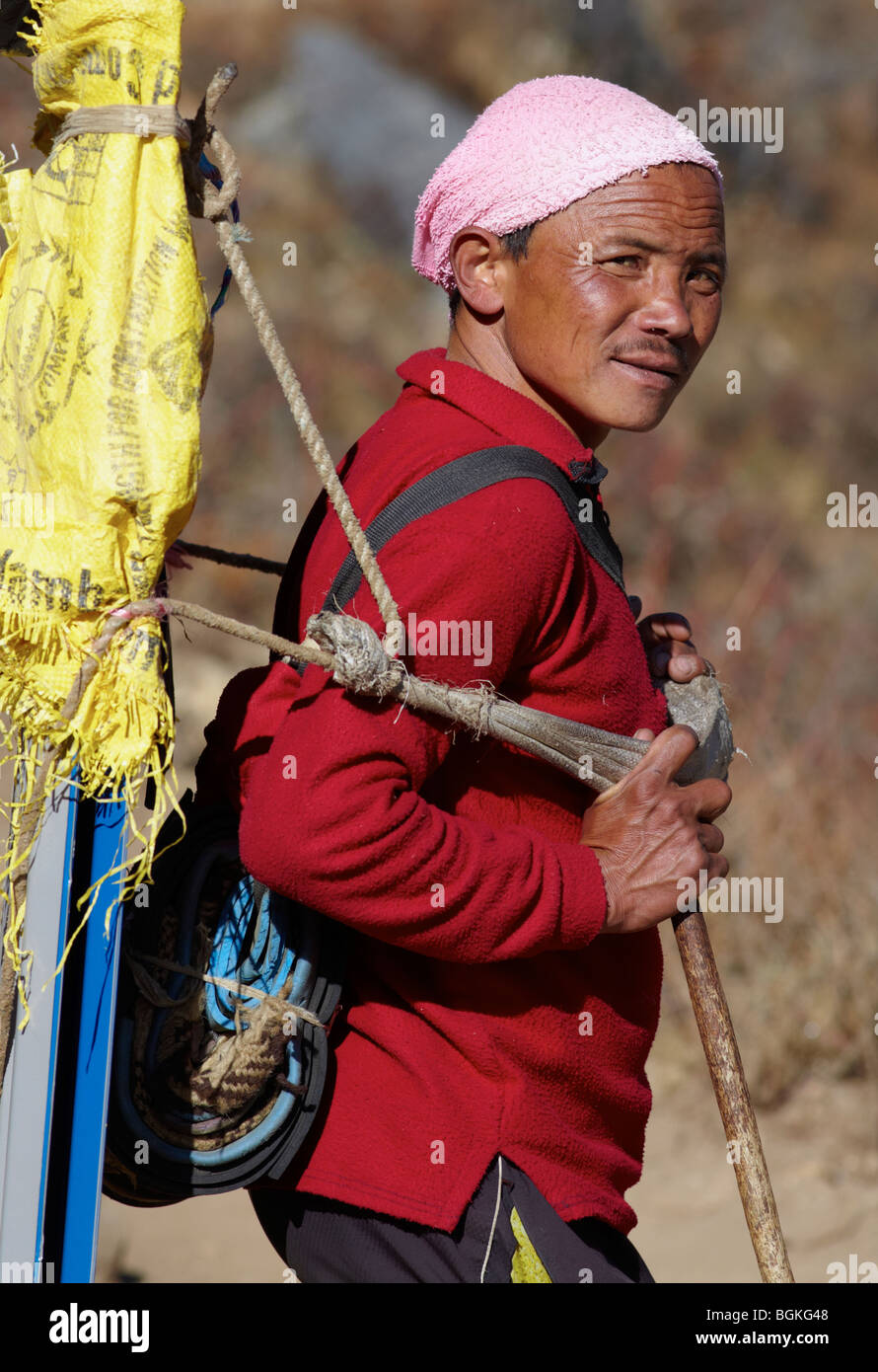 Nepali Porter Stock Photos & Nepali Porter Stock Images - Alamy