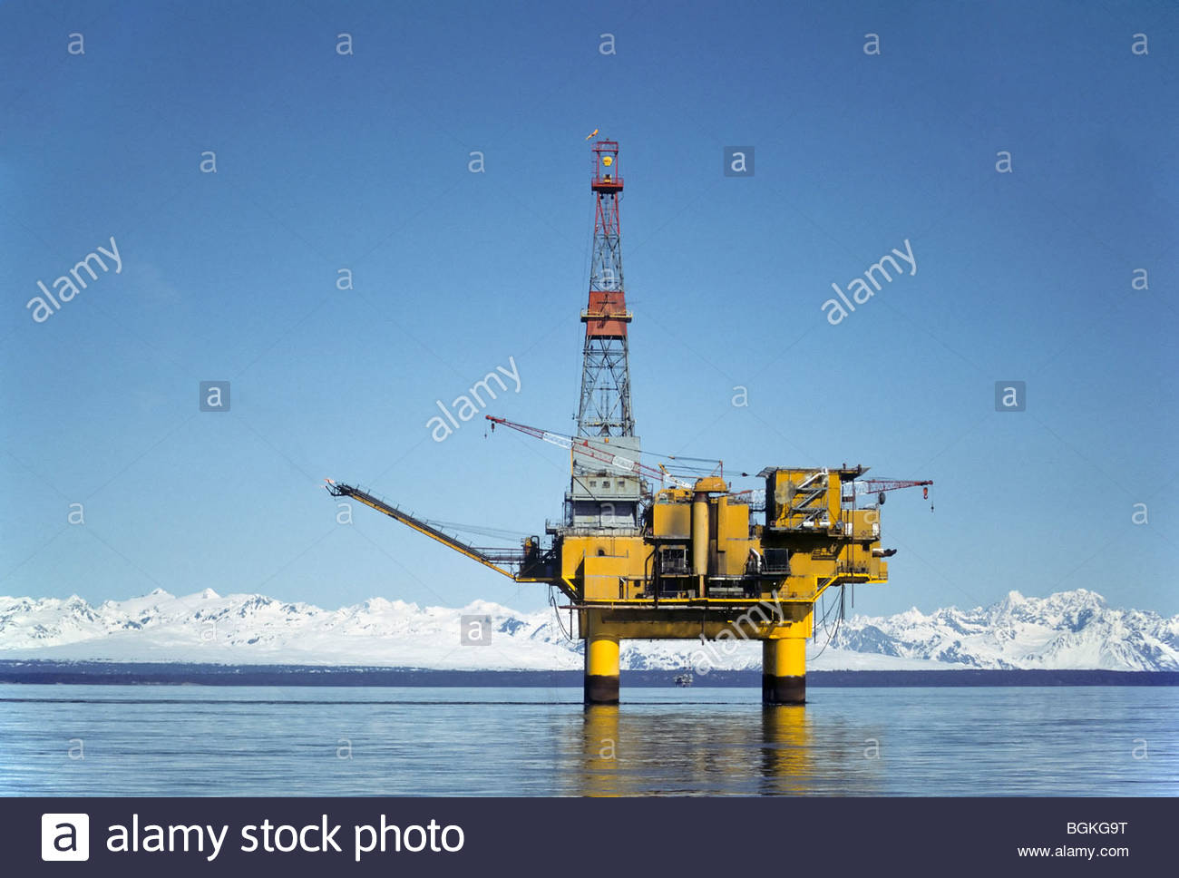 Alaska, Cook Inlet. Offshore oil platform Stock Photo: 27474772 - Alamy