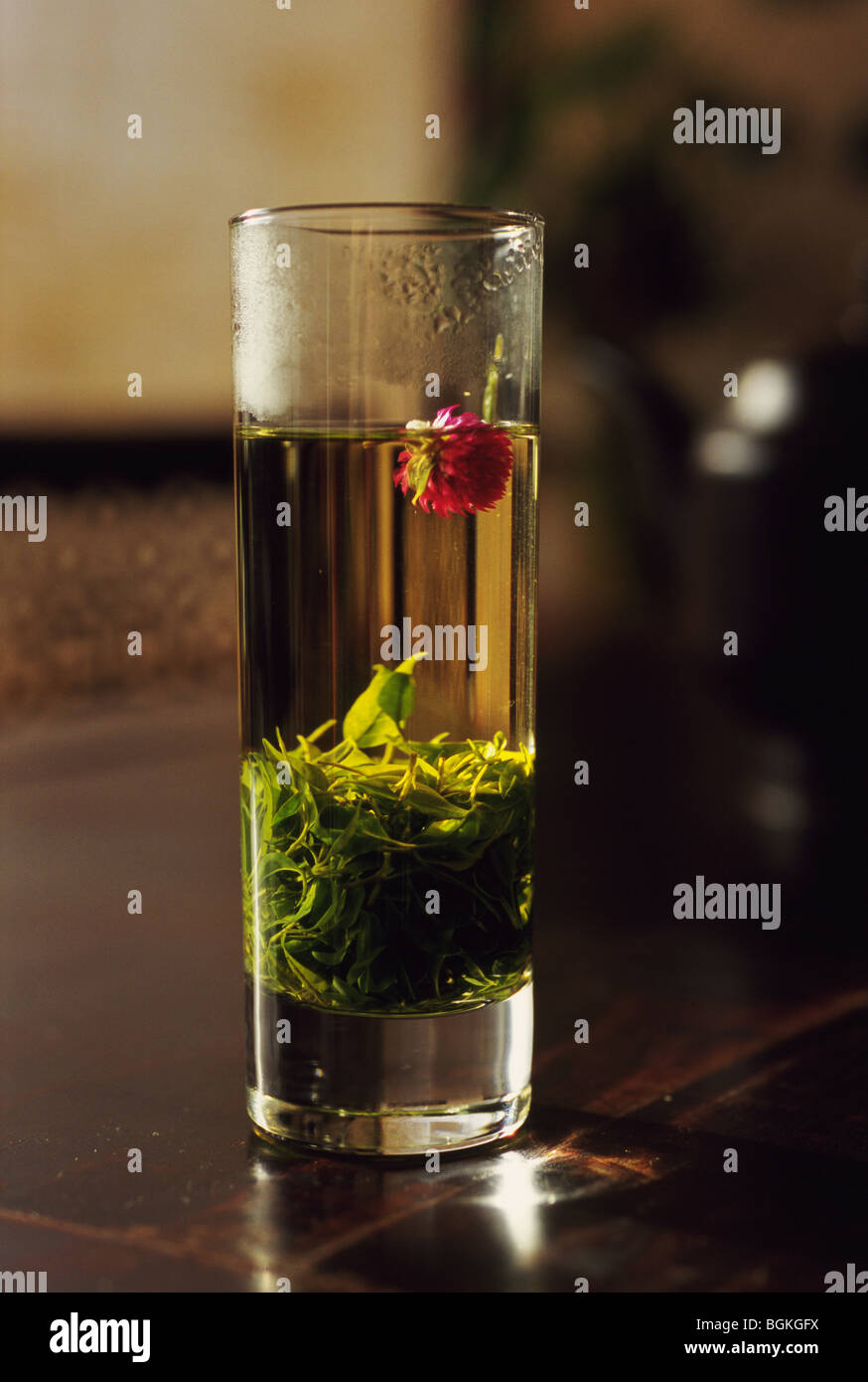 Glass of Chinese tea Stock Photo - Alamy