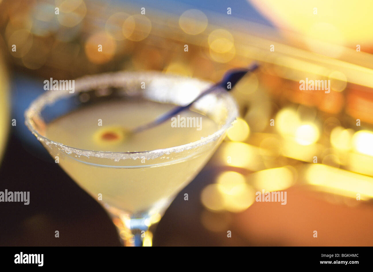 Illuminated cocktail bar hi-res stock photography and images - Alamy