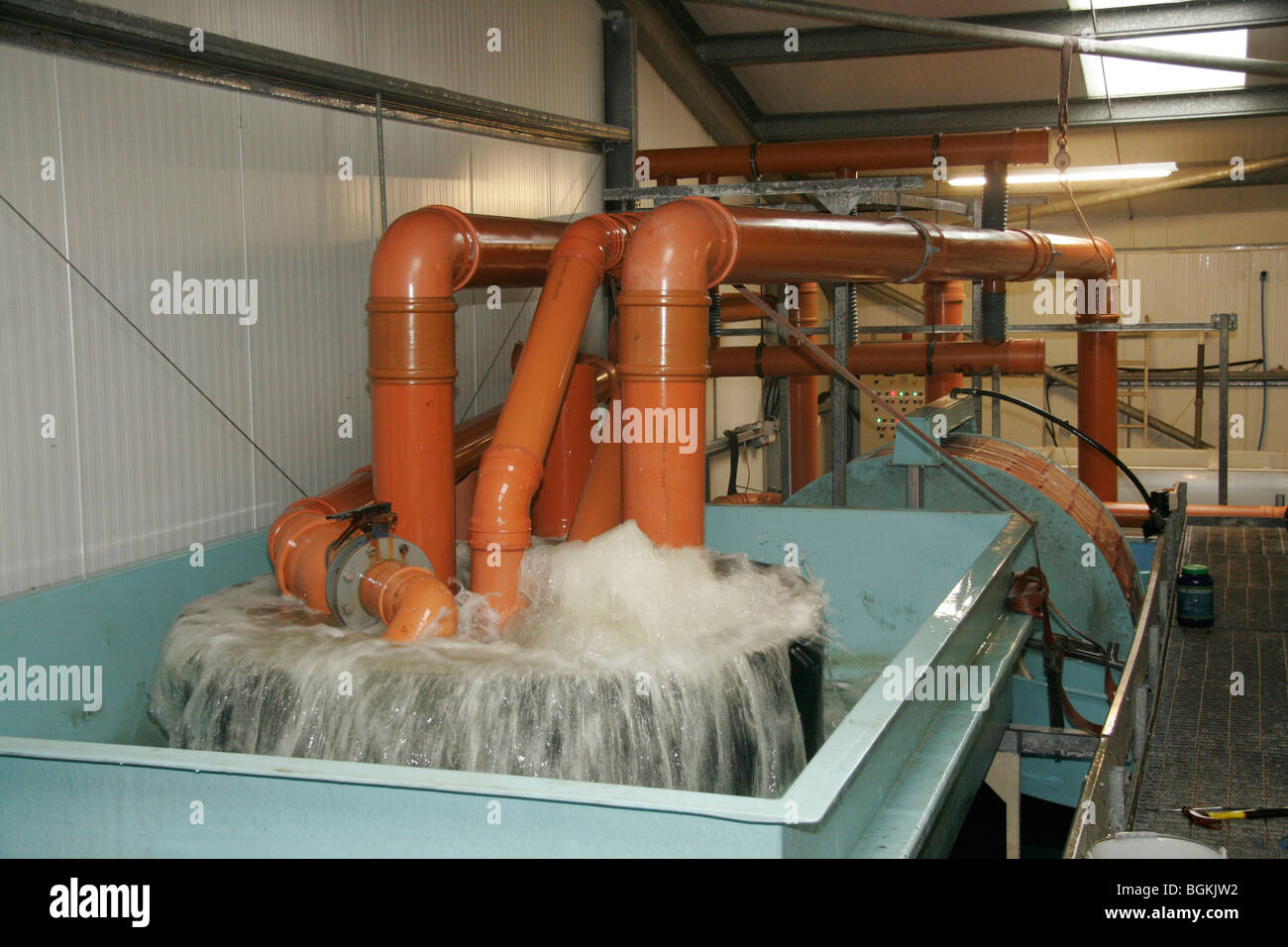 Fish farm hi-res stock photography and images - Alamy