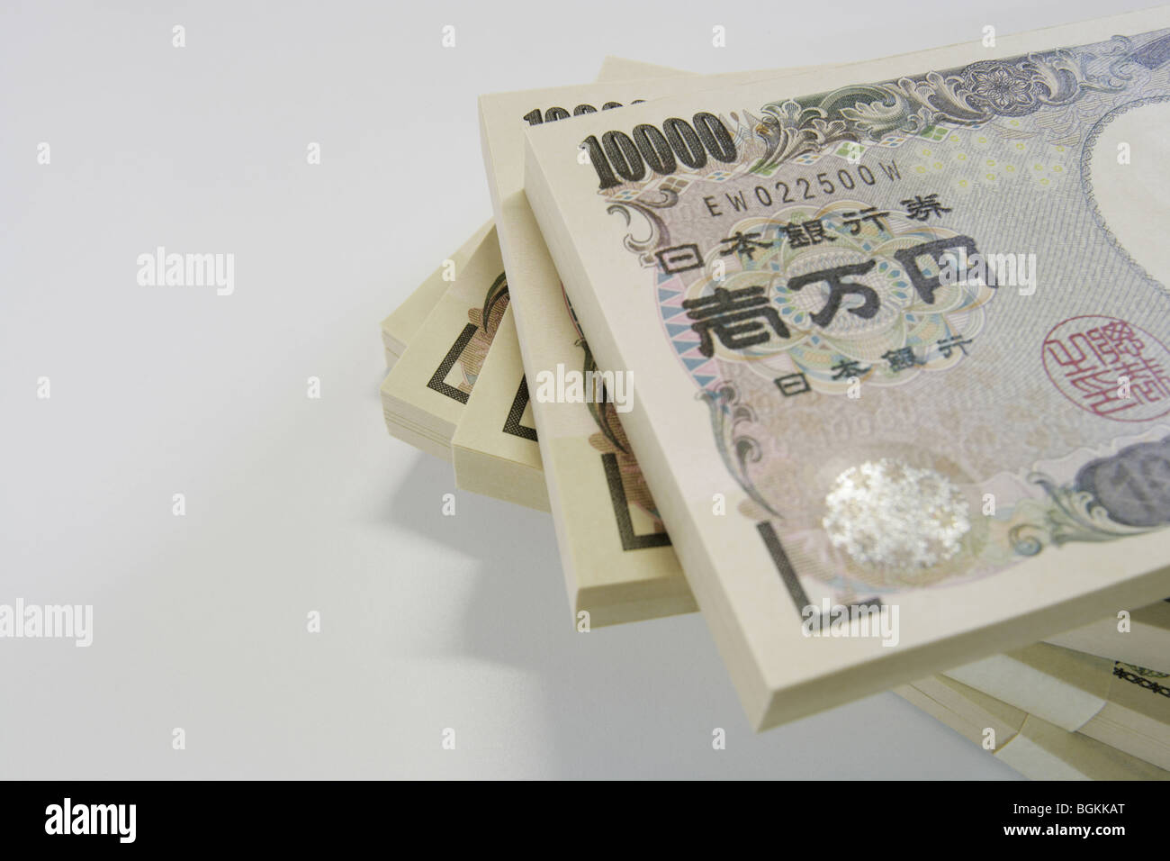 Stack of Japanese money Stock Photo - Alamy