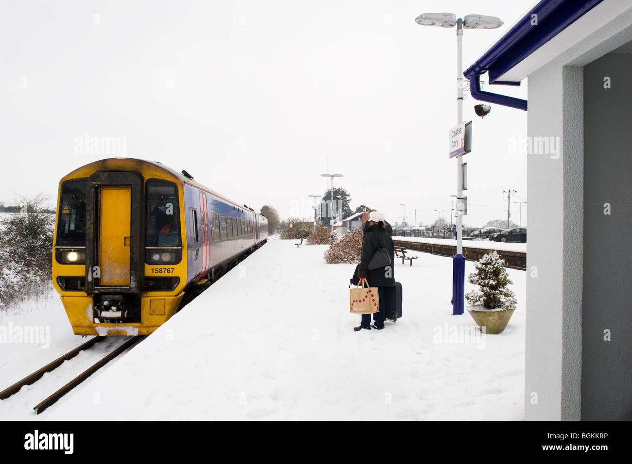 Local train at Castle Cary Railway Station, Somerset, England during ...