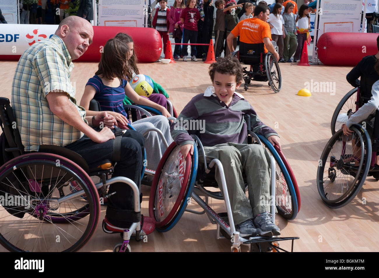 Special needs learning in class hi-res stock photography and images - Alamy