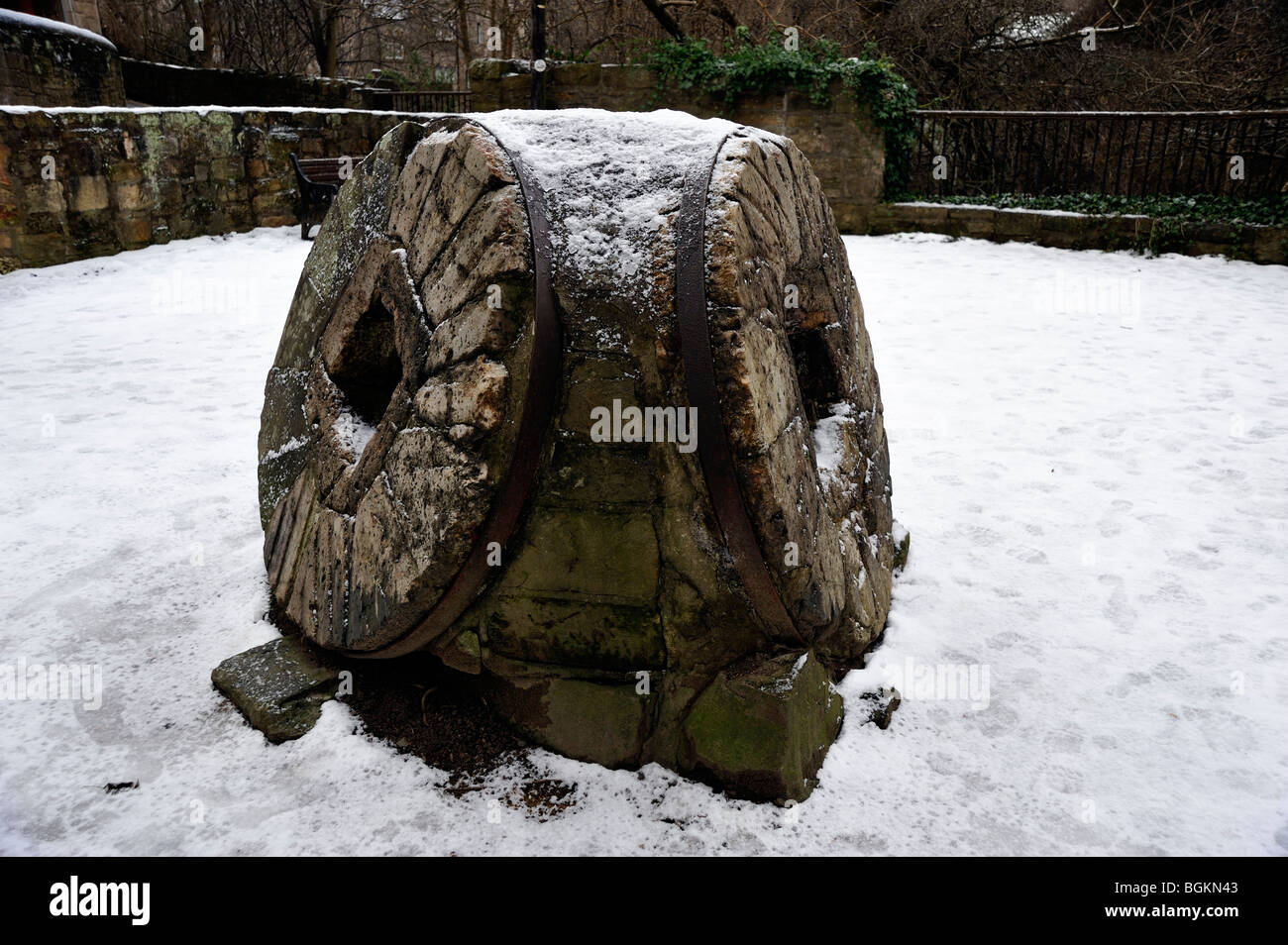 Mill stone wheels hi-res stock photography and images - Alamy