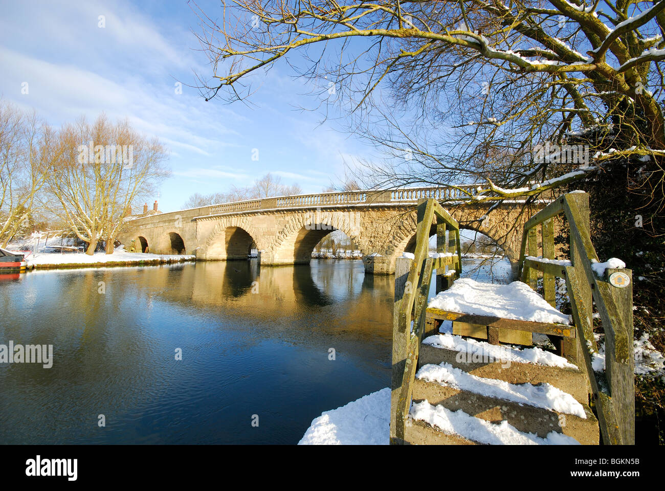 Eynsham thames winter hi-res stock photography and images - Alamy