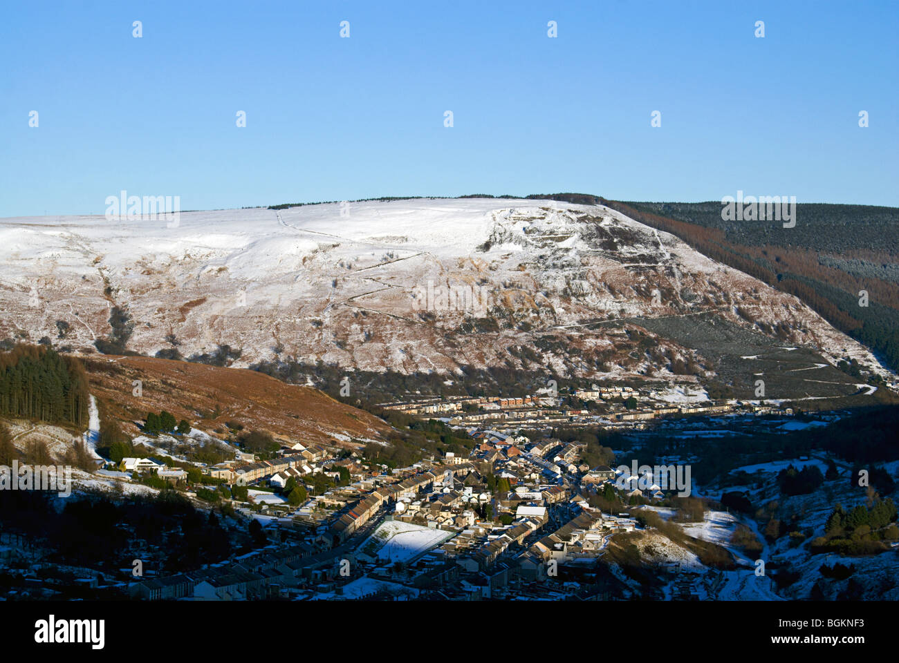 Treorchy and the Rhondda Valley from Bwlch Y Clawdd, South Wales Stock ...