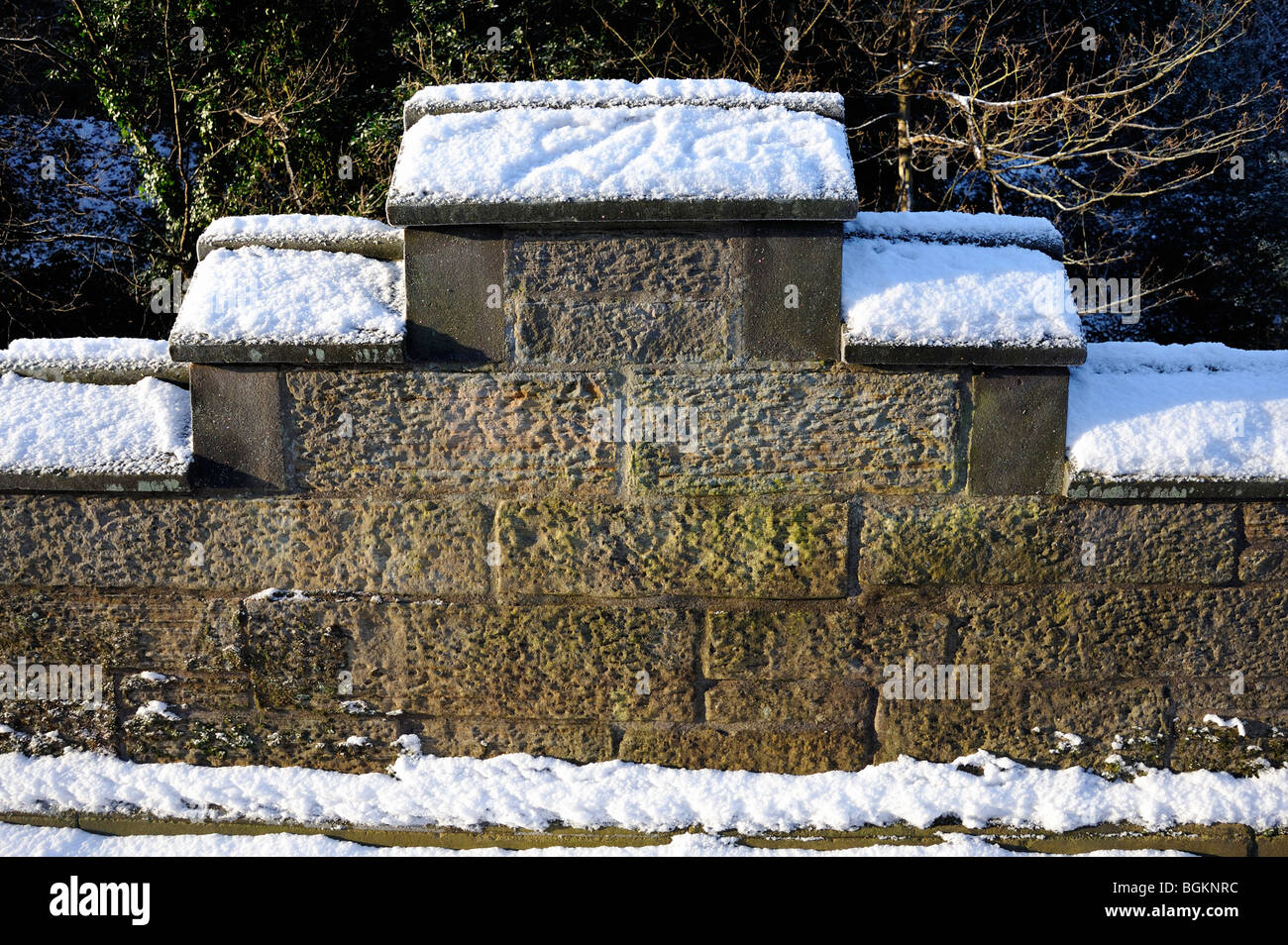 Snow covered wall Stock Photo - Alamy