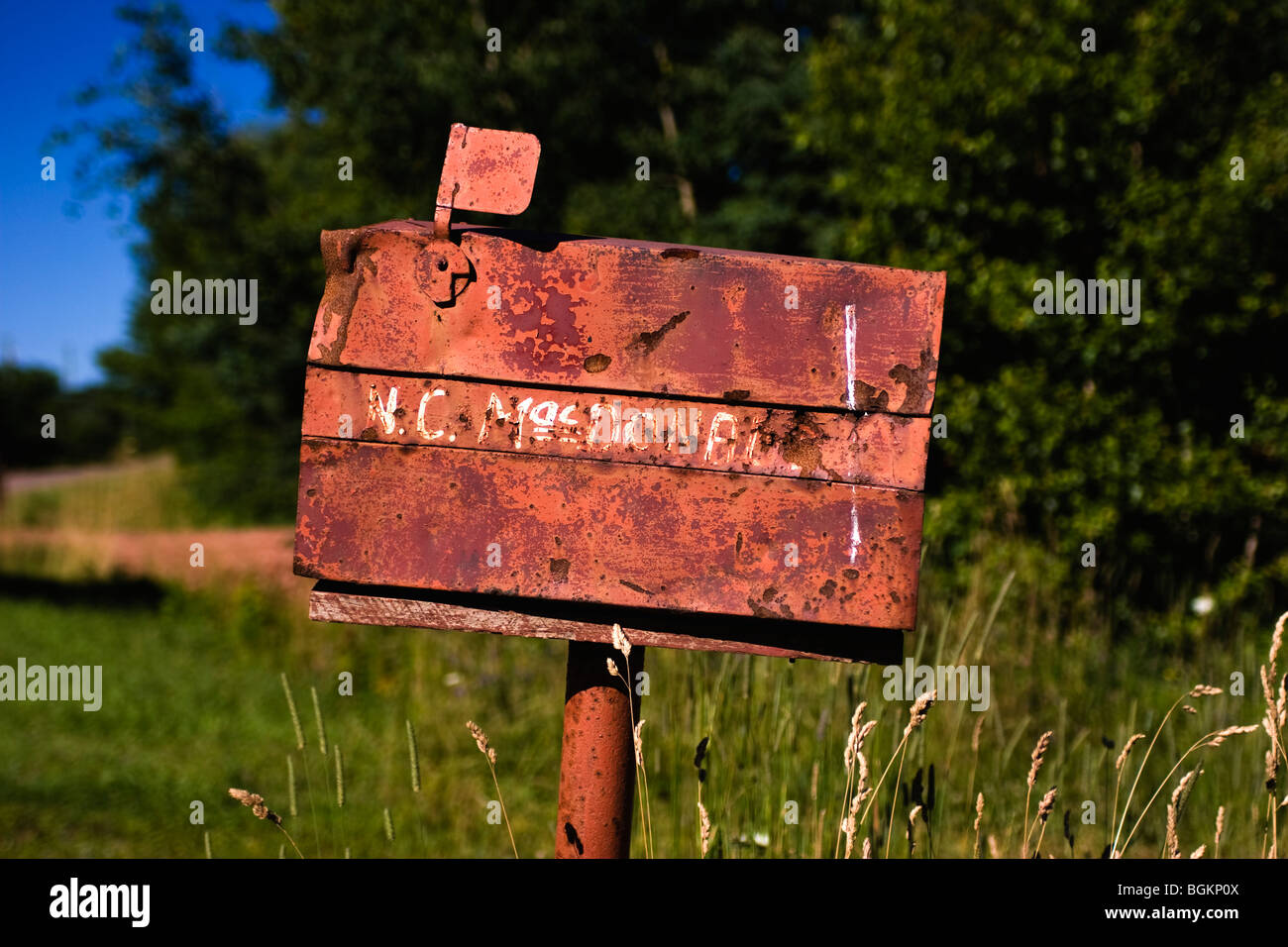 Rural mailbox canada post hi-res stock photography and images - Alamy