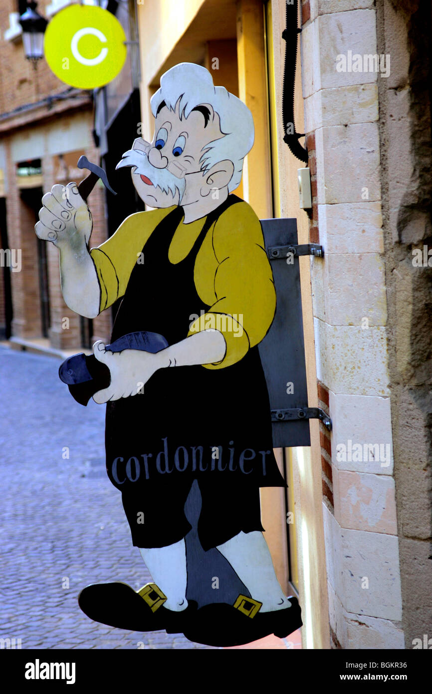 Shoemaker sign hi-res stock photography and images - Alamy