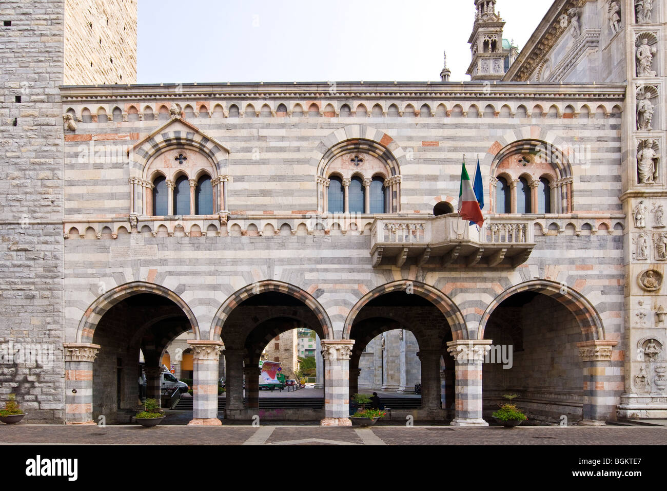 The cathedral, Duomo square, Como, Italy Stock Photo - Alamy