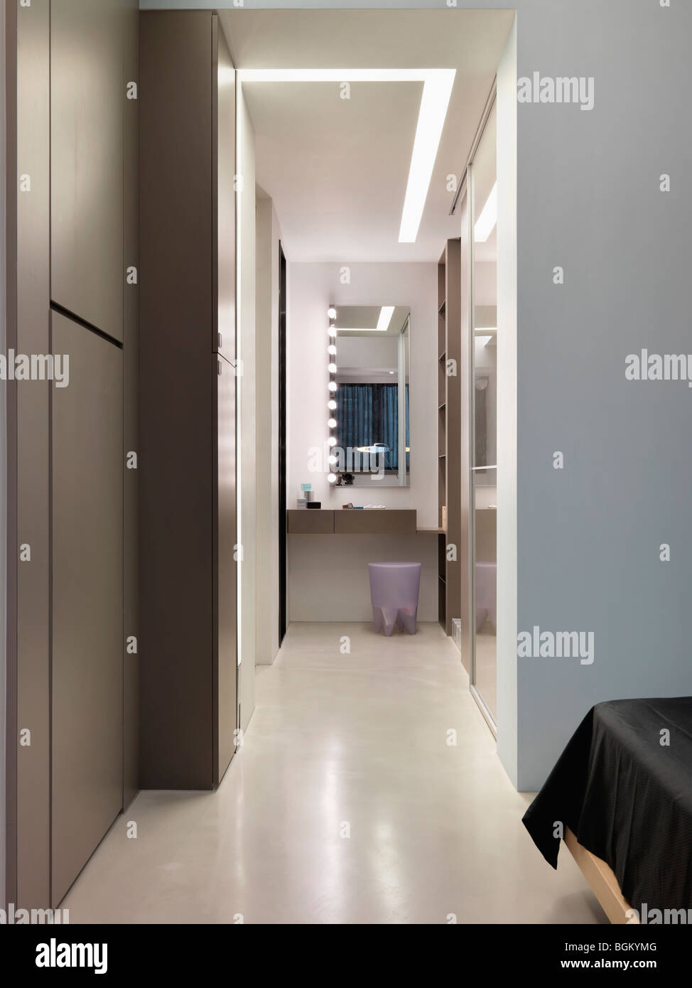 Hallway to vanity in modern home Stock Photo - Alamy