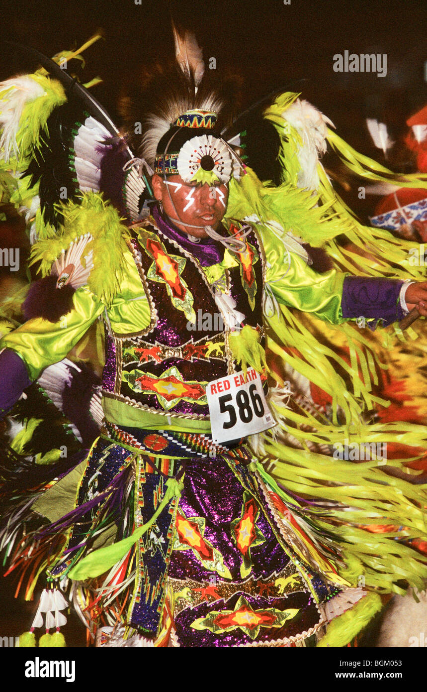 Red earth american indian festival hi-res stock photography and images ...