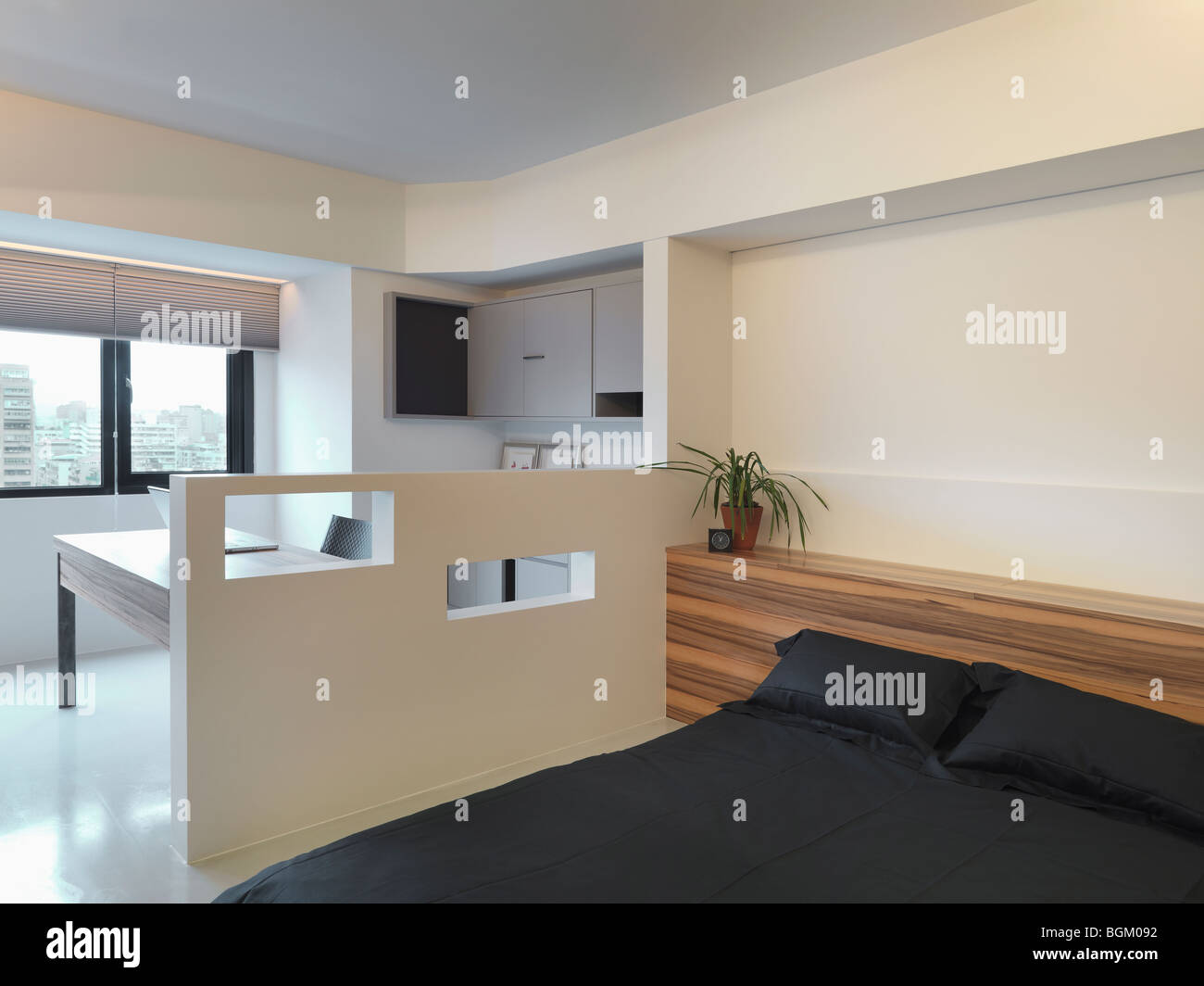 Partial structures hi-res stock photography and images - Alamy